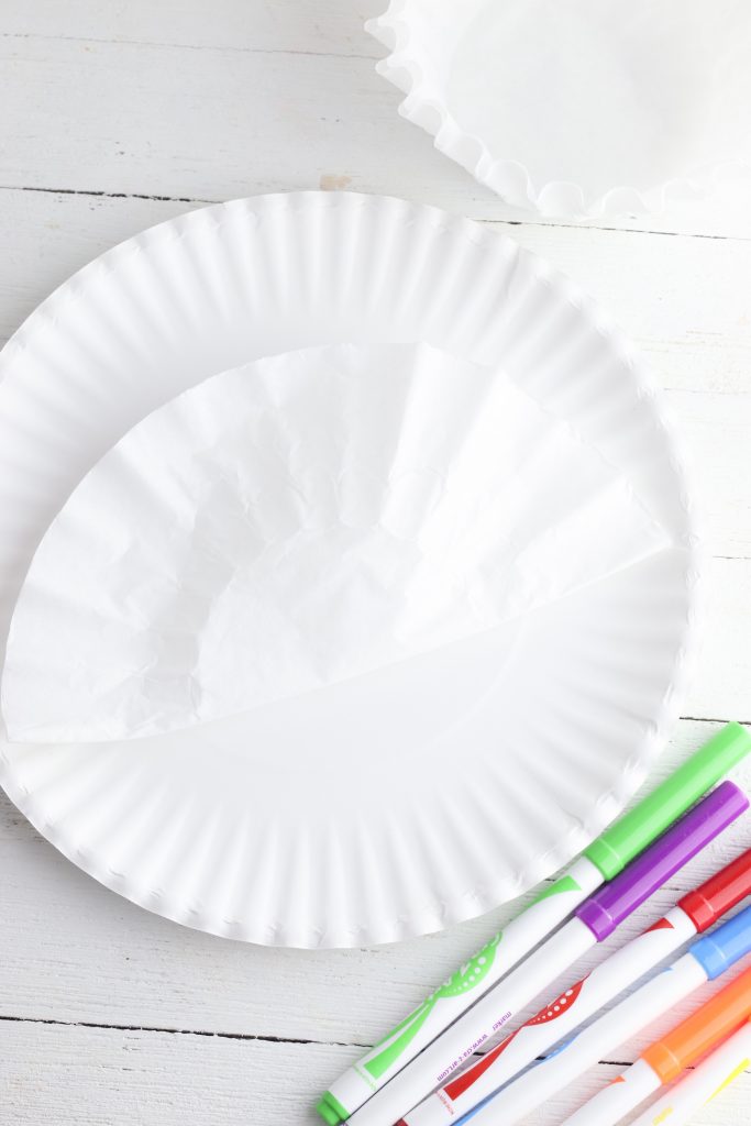 Coffee Filter Tie Dye Rainbow - Sandee Booth | Lifestyle Blog