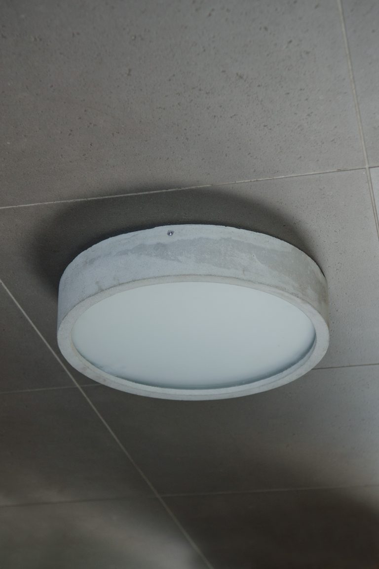 Plan ceiling lamp – Concrete design with LED | LOFTLIGHT