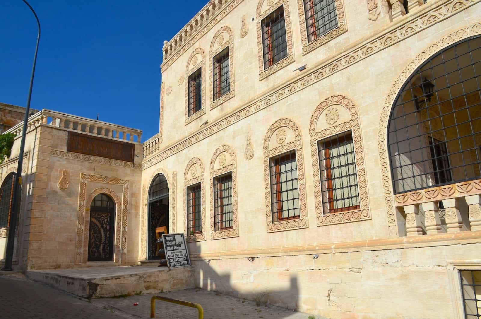 Midyat: A Beautiful Town Built of Stone in the Heart of the Tur Abdin