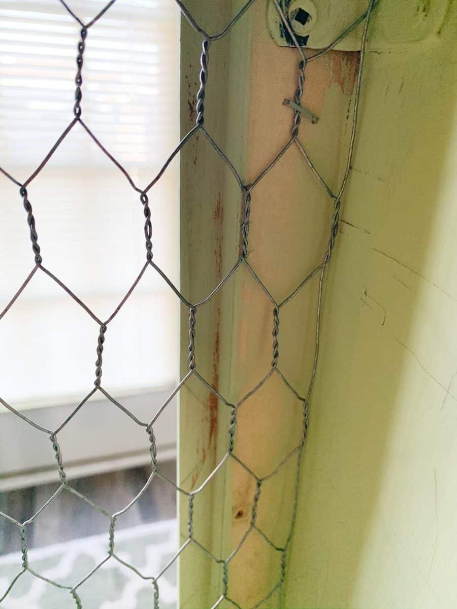 Repurposed Hutch Top Into Cabinet: Painted Green + Chicken Wire | Oh My ...