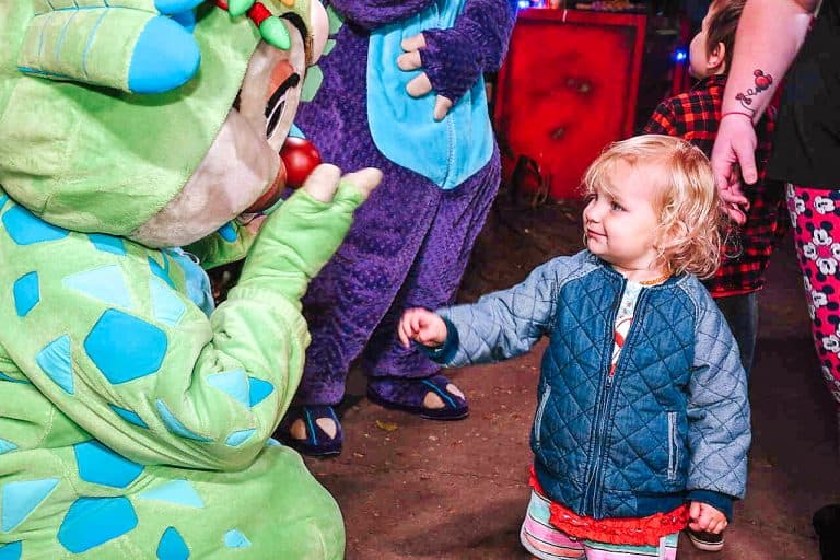 Must See Tips For Taking A 2 Year Old To Disney World Mouse Ear Memories must-see-tips-for-taking-a-2-year-old-to-disney-world-mouse-ear-memories