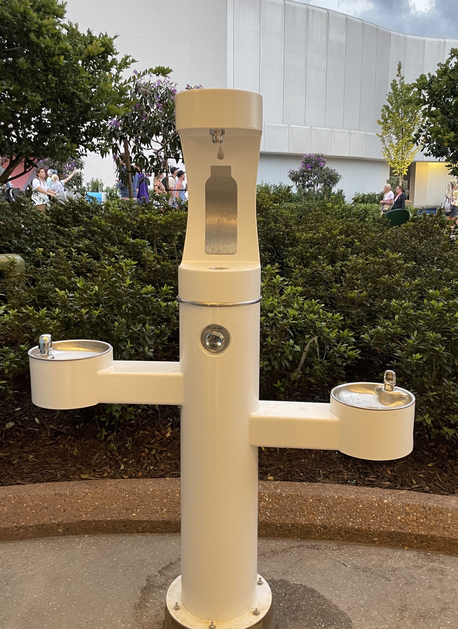 Disney World Water Bottle Refill Stations (locations, photos, tips ...