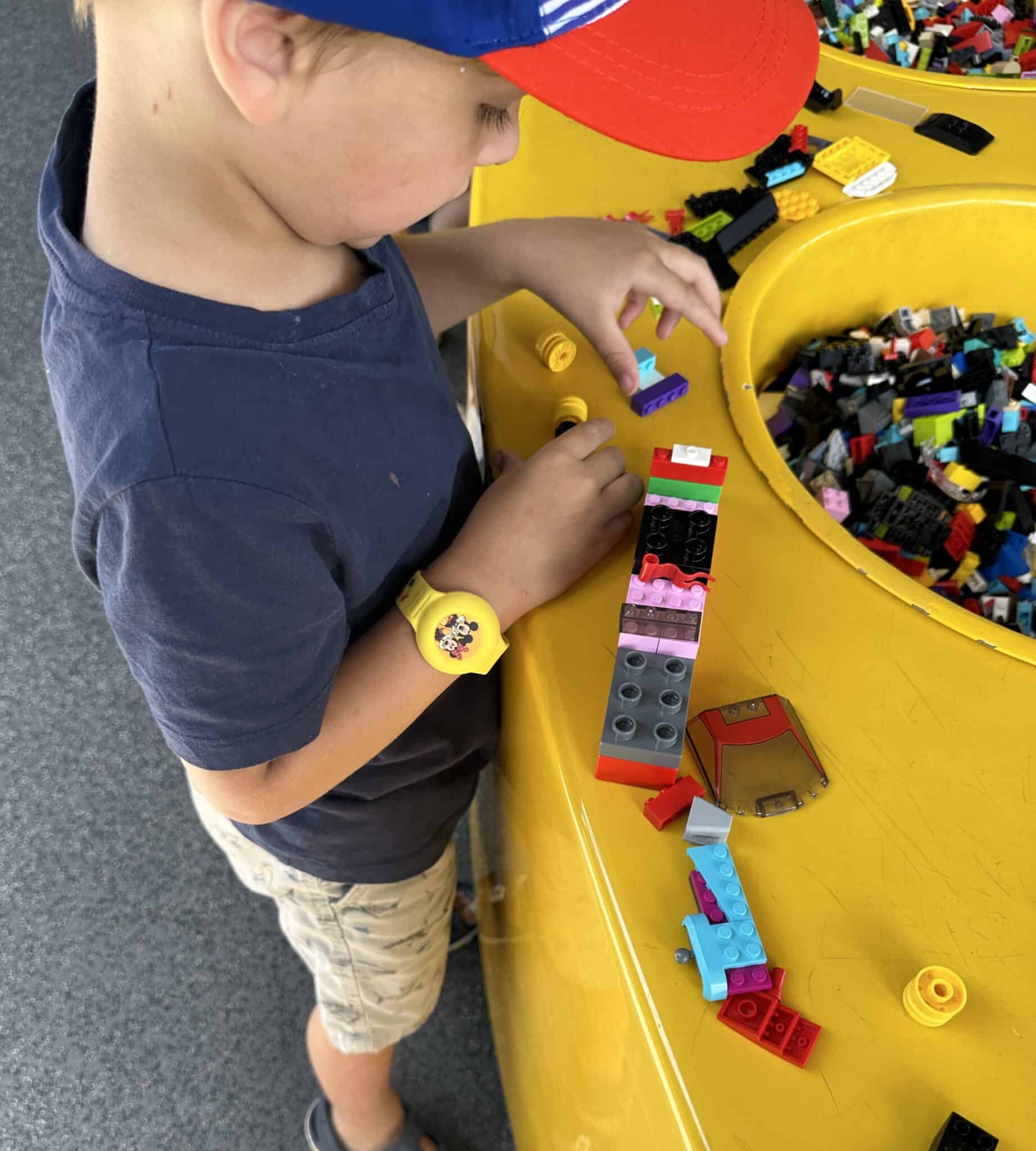 Best Kid Tracker for Disney tested in the Park (from a Mom of Three ...