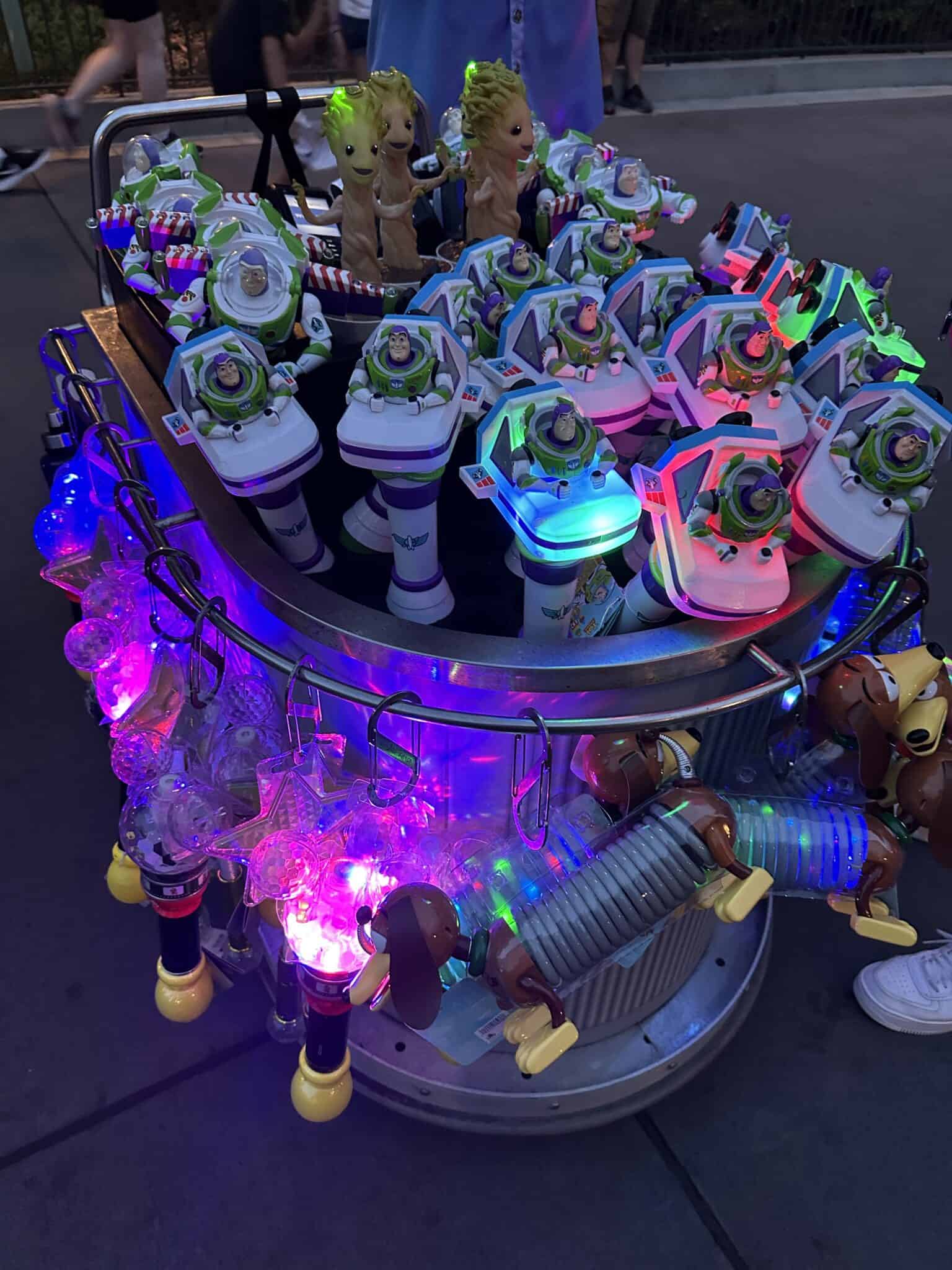 Your Guide to Disney Bubble Wands and Light Up Toys (Photos+Prices ...