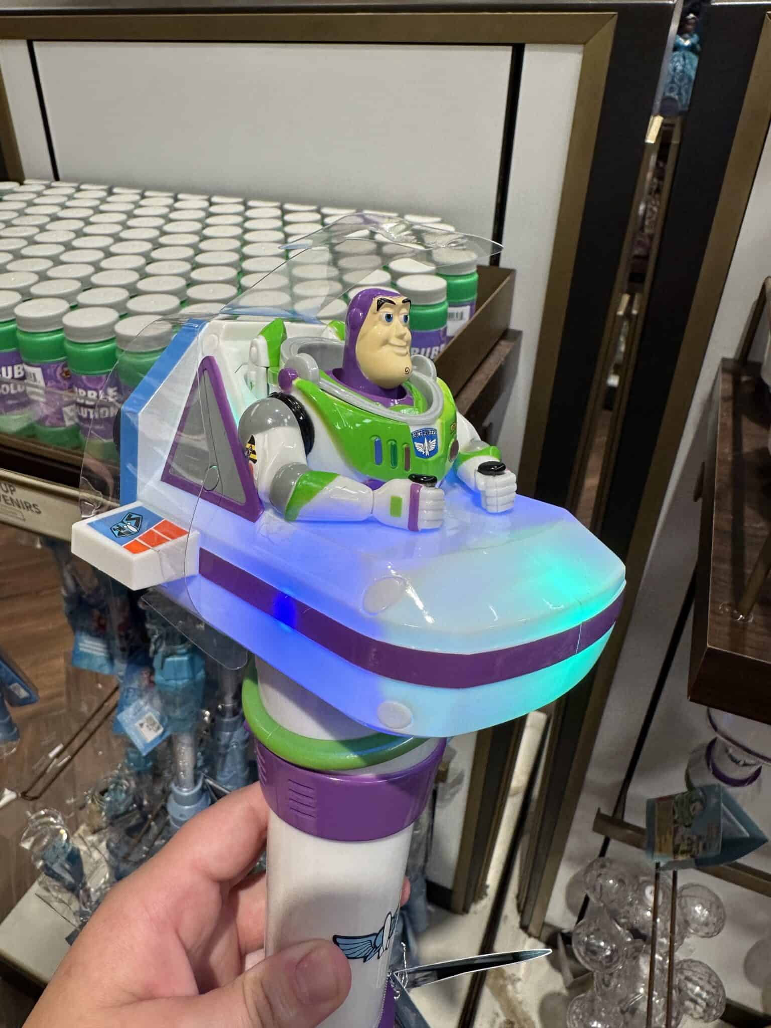 Your Guide to Disney Bubble Wands and Light Up Toys (Photos+Prices ...