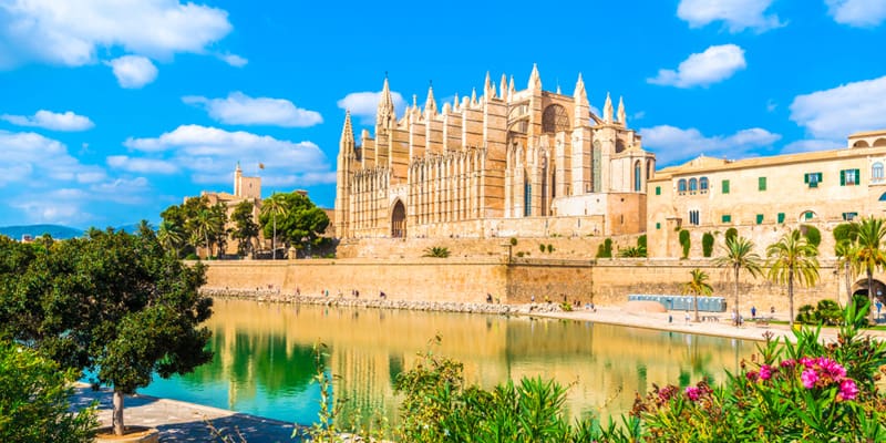 Die 5 schönsten Reiseziele in Spanien (Bilder & Infos)