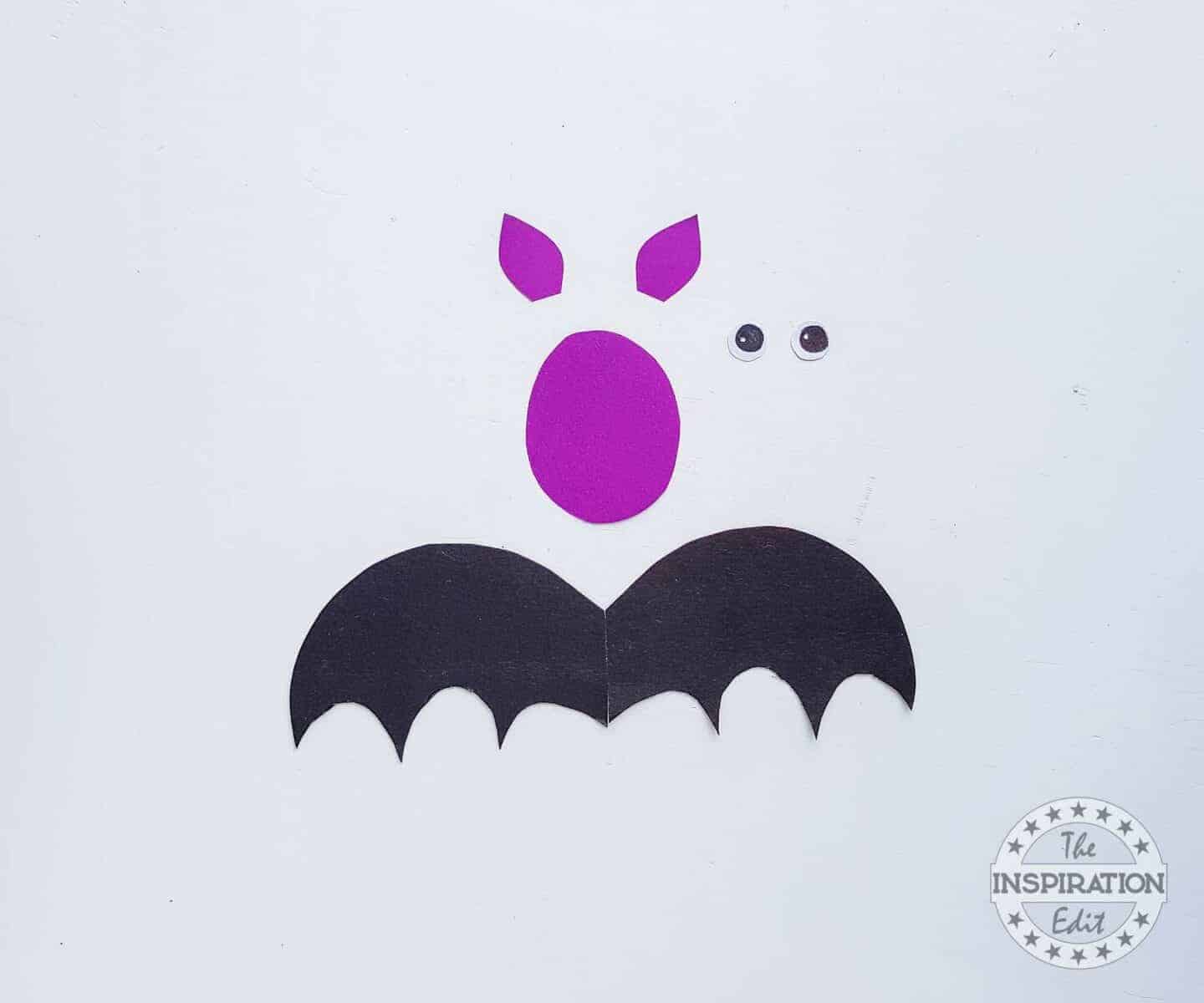 Bat Corner Bookmark for Halloween Reading Fun · The Inspiration Edit