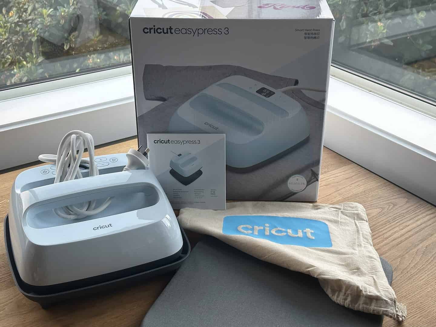 Cricut Easy Press 3: Review And Project · The Inspiration Edit