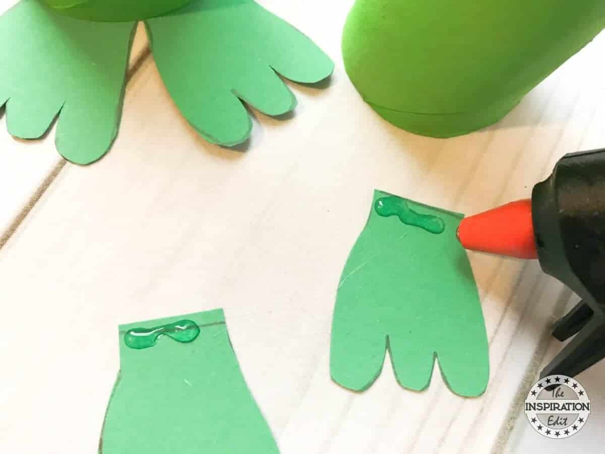 Super Cute Toilet Tube Frog Craft for Kids - The Inspiration Edit