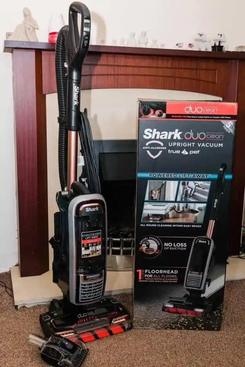 Shark Duo Clean Upright Vacuum Review - The Inspiration Edit
