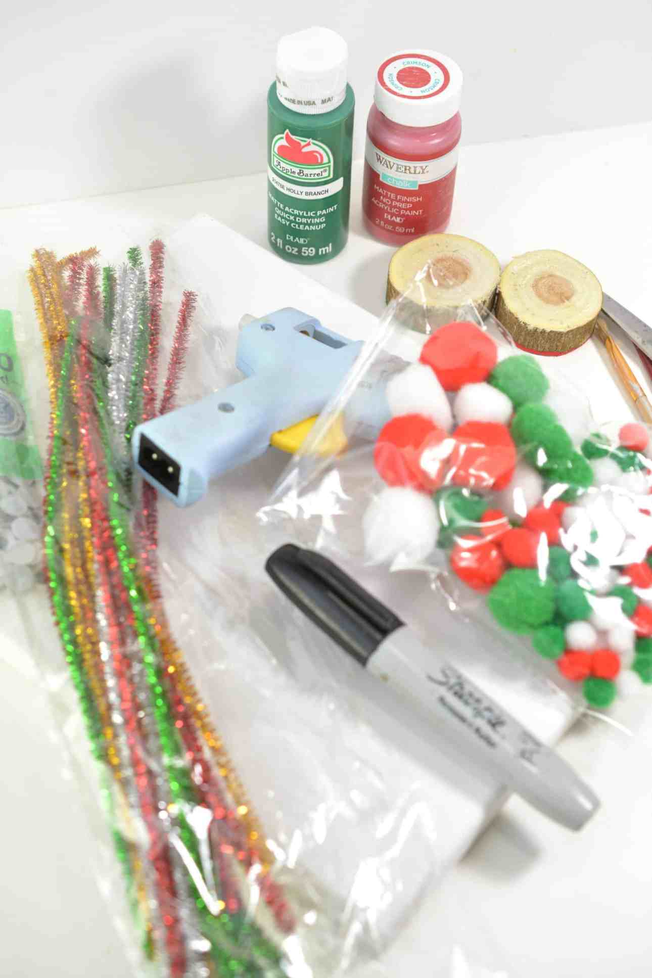 Elf Craft: DIY Wooden Elf Family Portrait - The Inspiration Edit