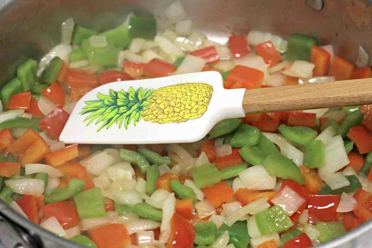 Hawaiian Baked Beans: Luau Lava Bean Recipe - The Inspiration Edit