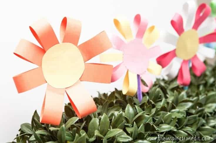 Easy Spring Paper Flower Craft for Kids · The Inspiration Edit