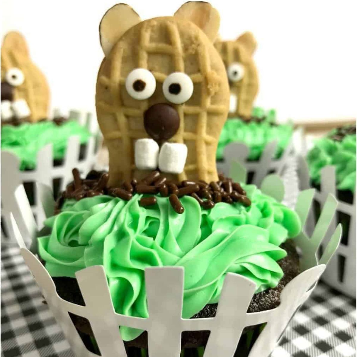 Groundhog Cupcakes Recipe | The Inspiration Edit