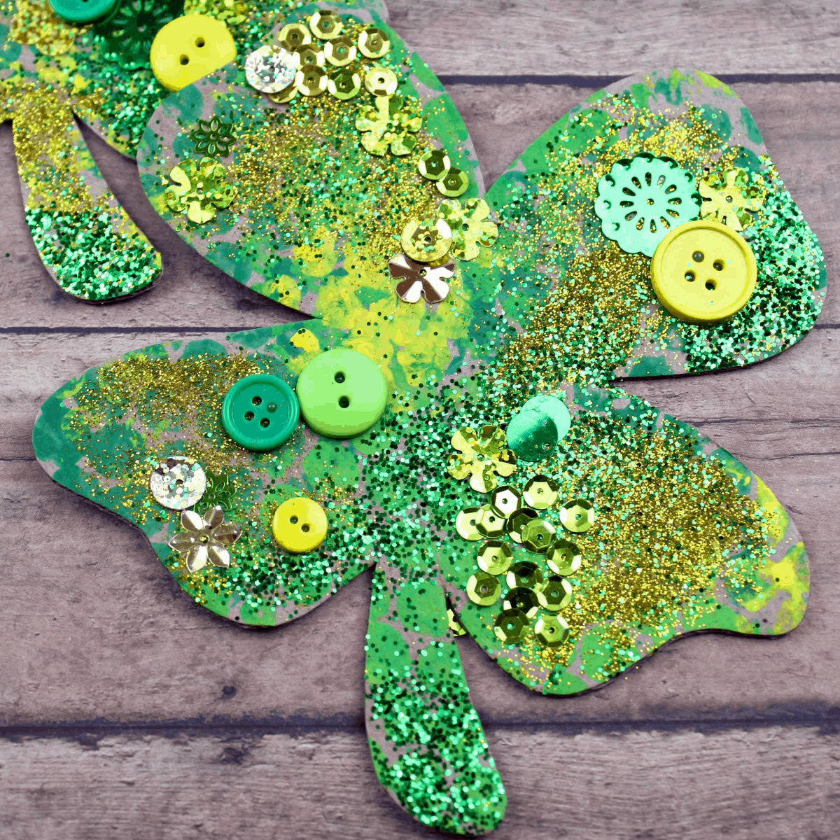 Kids Shamrock Craft for St. Patrick's Day | The Inspiration Edit