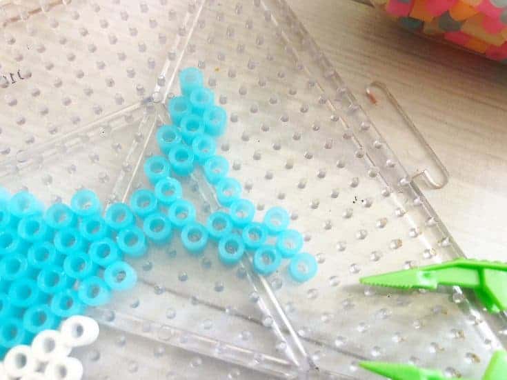Hama Bead Patterns: DIY Shark Keychain | The Inspiration Edit