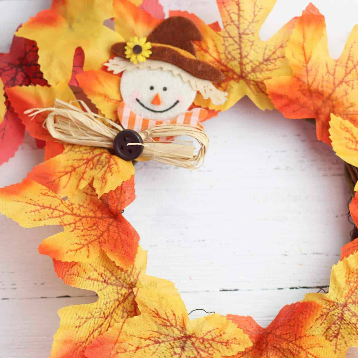 Autumn Wreath Craft for Kids | The Inspiration Edit