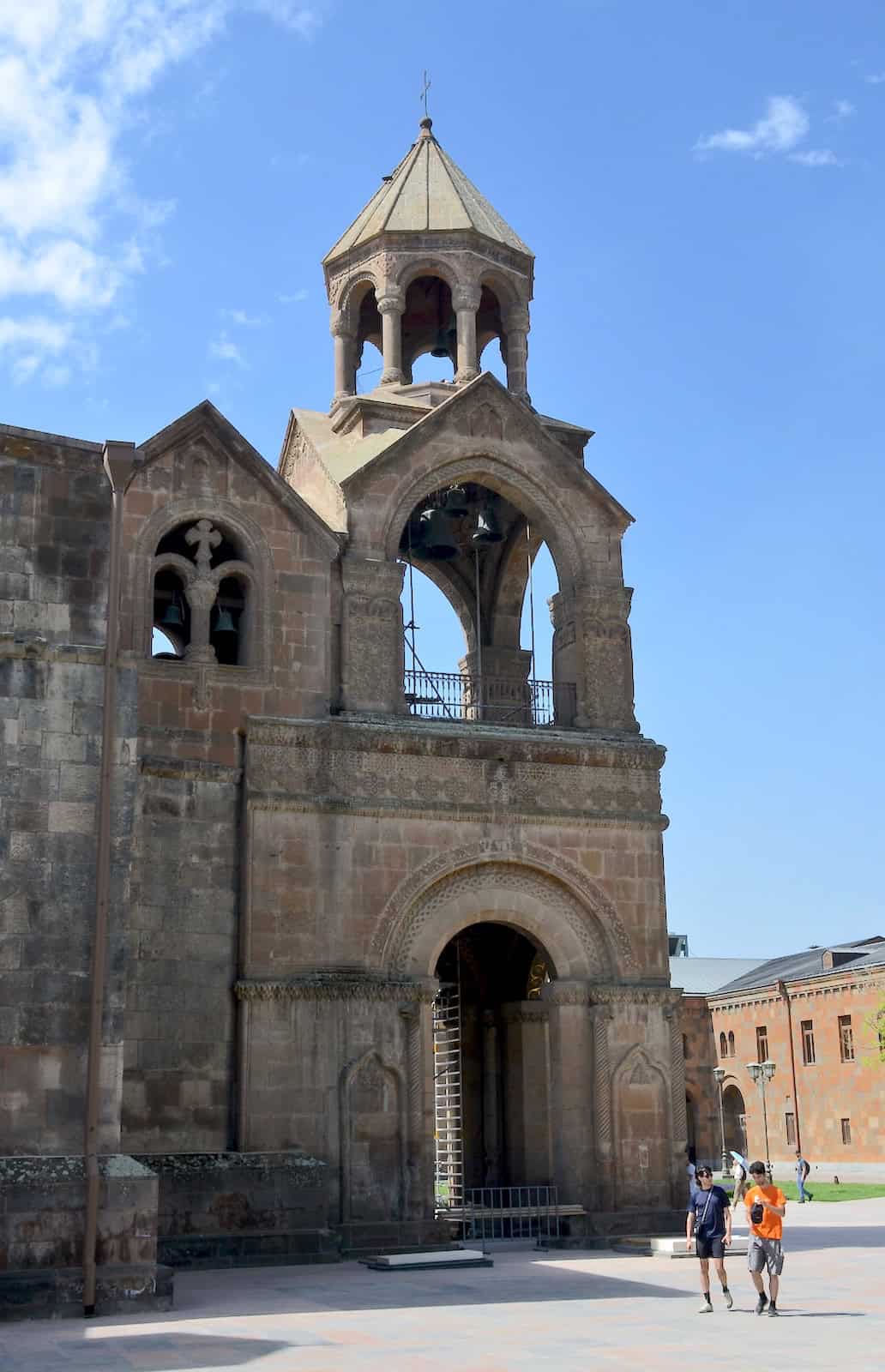 etchmiadzin cathedral built