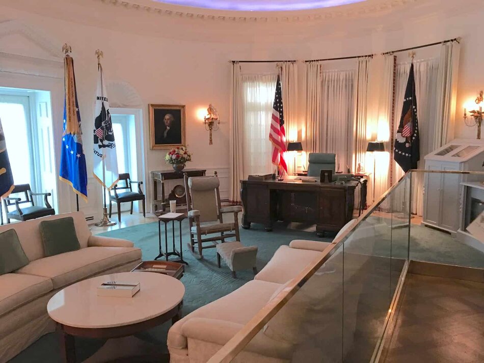 johnson oval office