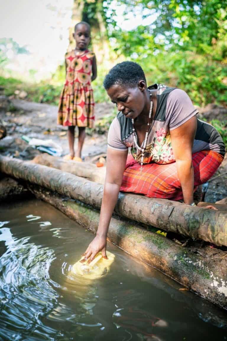 How Do People in Developing Countries Collect Clean Water? | Blood:Water
