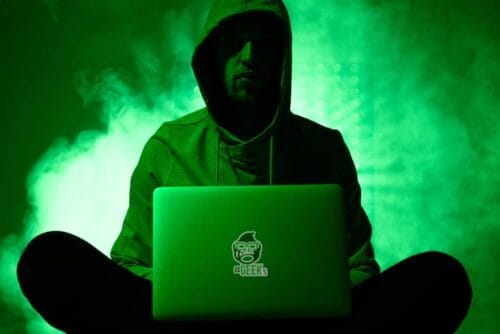 Cómo Convertirse en un Hacker: Guía para Principiantes » EsGeeks