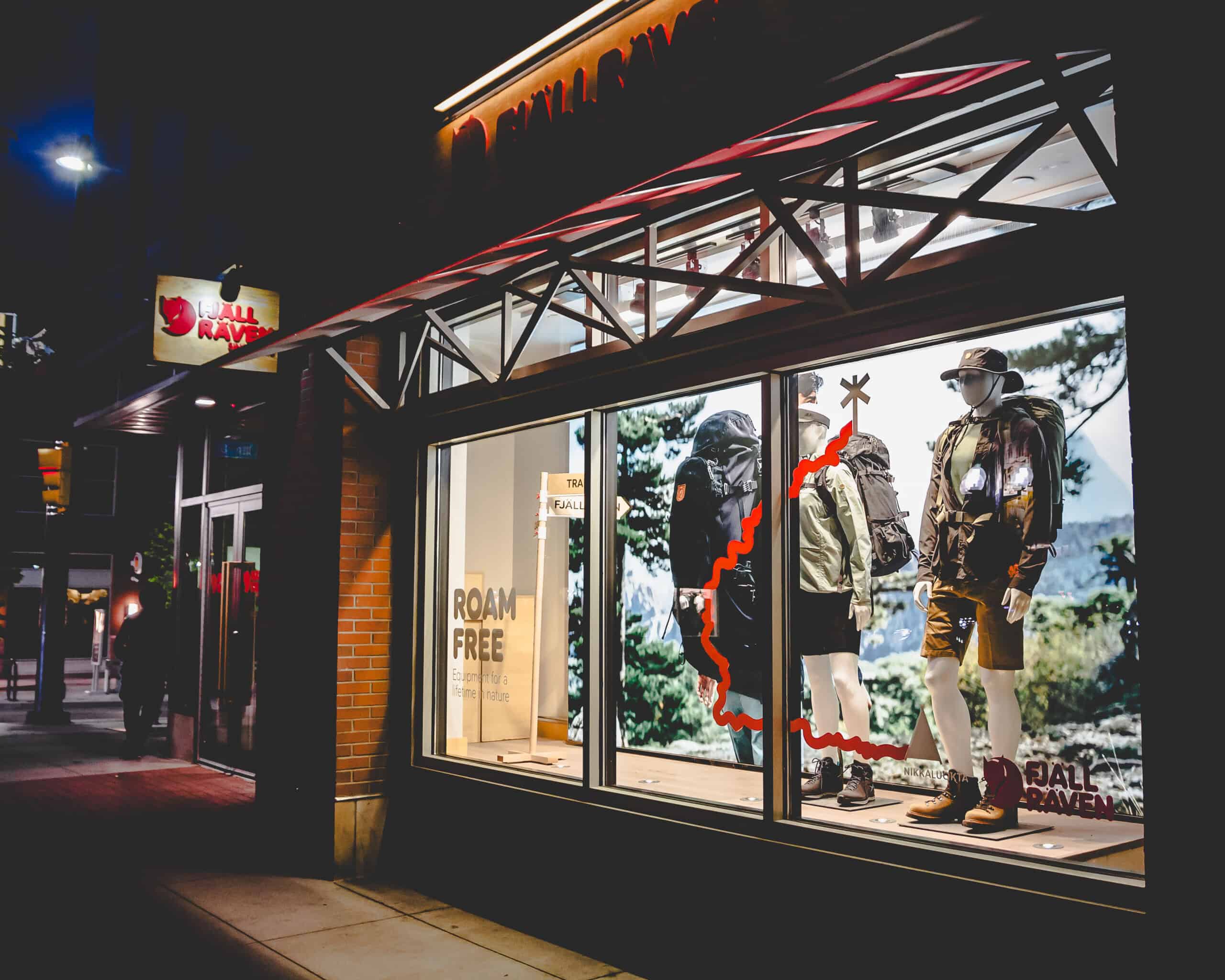 Make the Most of Retail Window Signage | DSA Signage