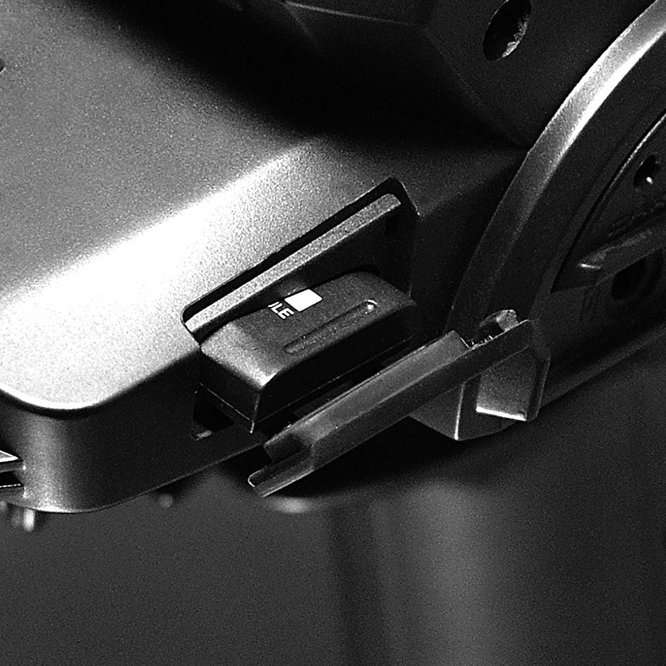 Futaba 4PM Plus Transmitter - FutabaUSA