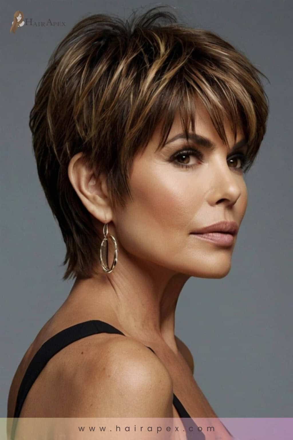 18 Stunning Lisa Rinna Haircut Inspirations For A Bold 2025 Look