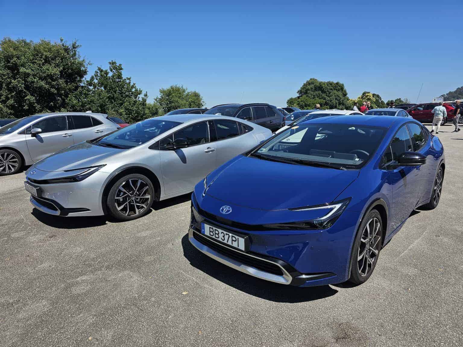 (Hands-On) Toyota Prius: Nova geração do ícone! - Leak