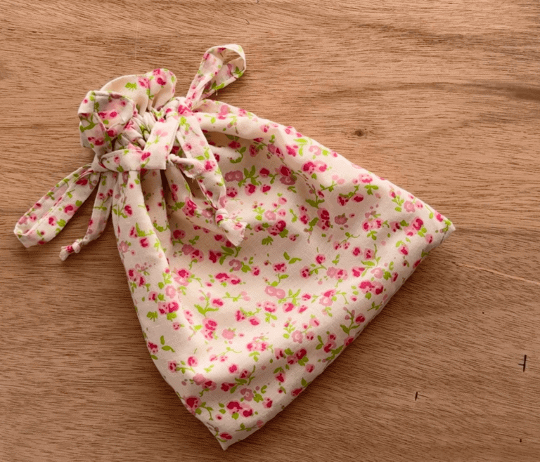 Sew 2 Gift Bags Reusable With Easy Tutorial & Free PDF - Sparrow ...