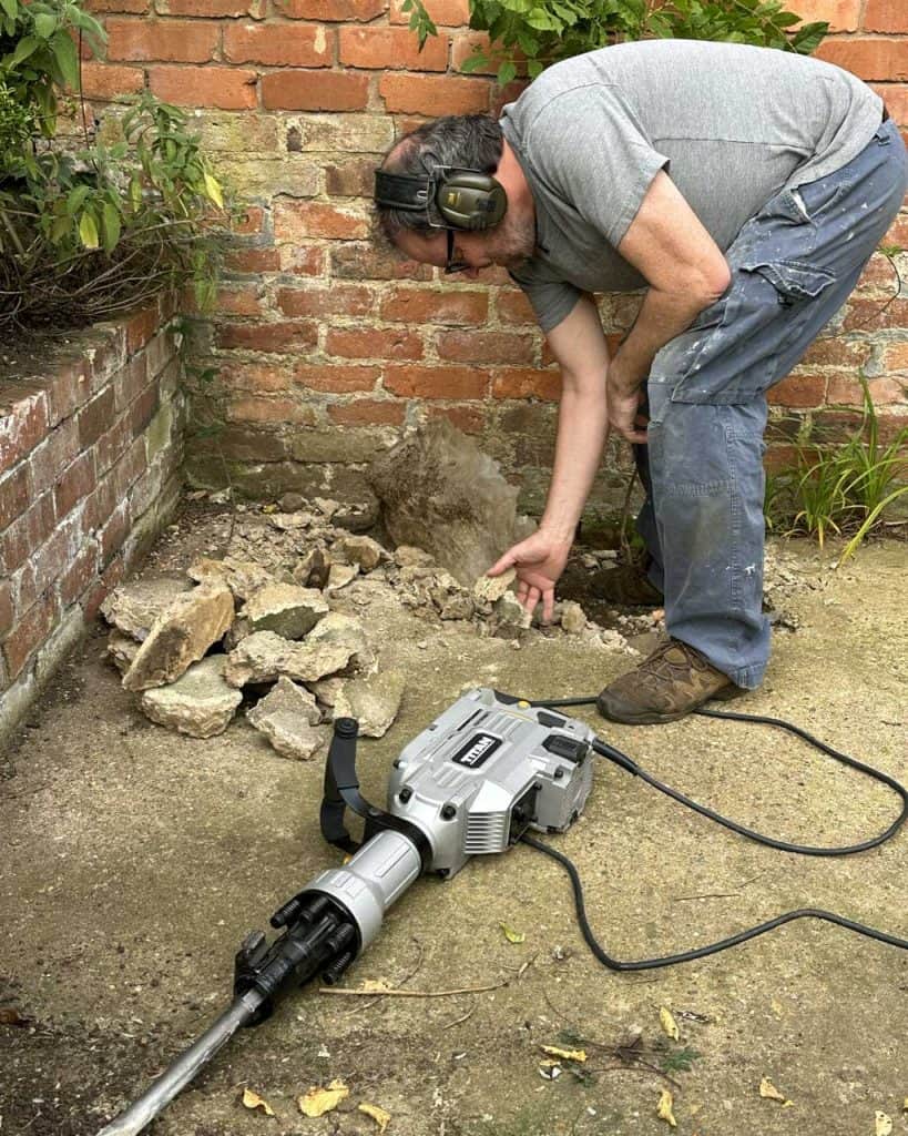 How to create a DIY Paver Patio
