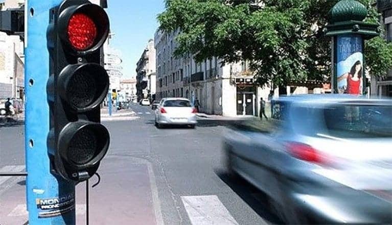 Driving in France as a tourist: Must know rules of the road