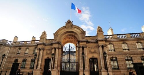 200+ types of French shop names in France, businesses & services too
