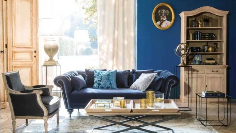 200+ types of French shop names in France, businesses & services too