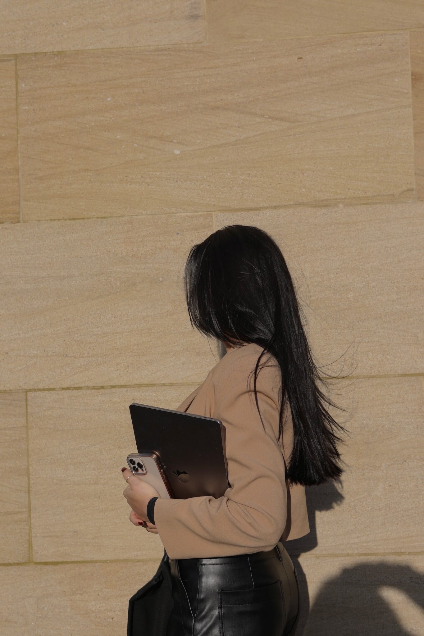 16 Tips on How to Be Beautiful [That ACTUALLY Work]