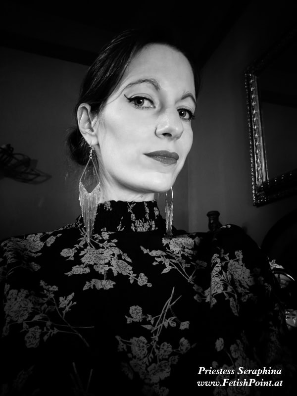 DOMINA WIEN SKLAVIN KONTAKTINSERATE | Domina Guide › FetishPoint Magazine