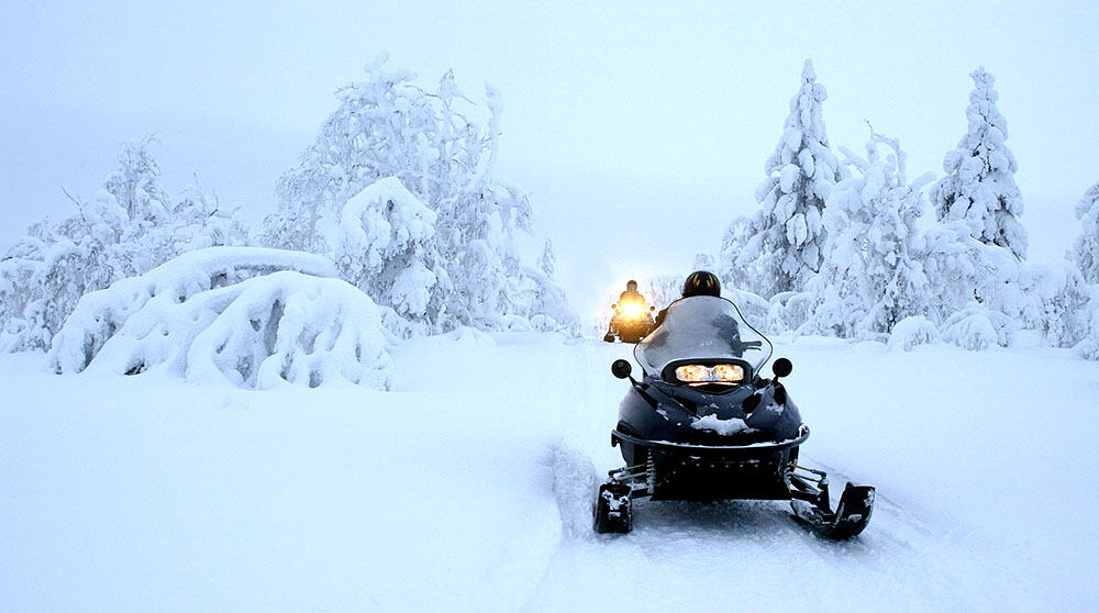 Snowmobile Safety: 15 safety tips to know | Frankenmuth Insurance
