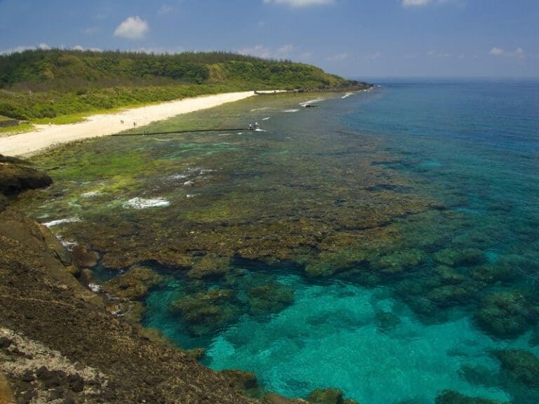 20 Taiwan Beaches I’m Obsessed With - Taiwan Obsessed