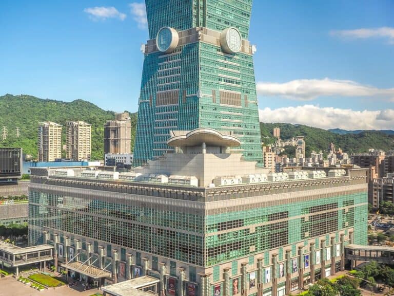 A Simple 1 Day Taipei Itinerary – How to Spend 24 Hours in the City ...