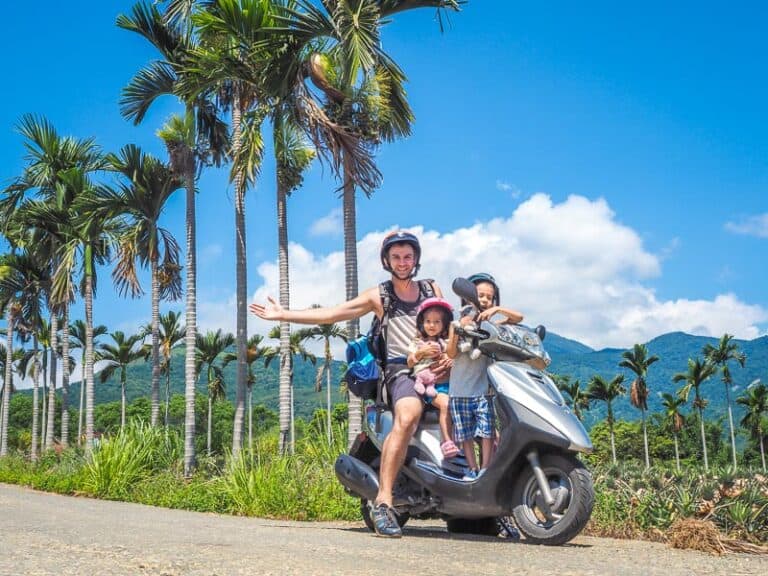 How to Rent a Scooter in Taiwan (& tips for riding it!) - Taiwan Obsessed