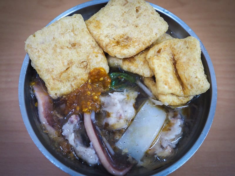 What to Eat at Tonghua (Linjiang Street) Night Market in Taipei ...