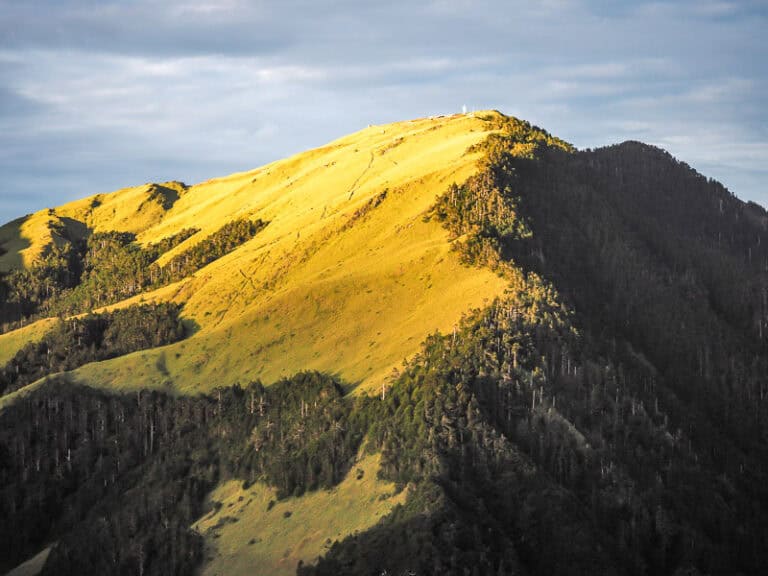 How to Visit Hehuanshan for Epic Sunrises, Hiking, and Snow - Taiwan ...