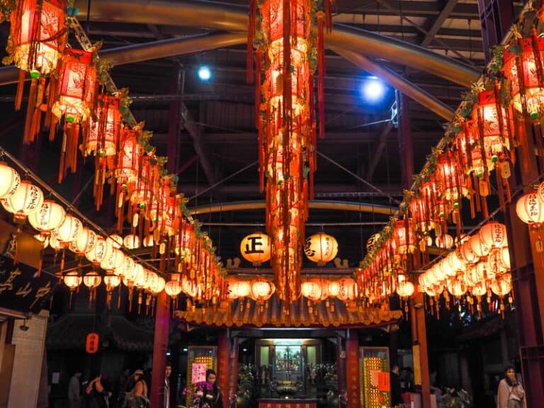 A Guide to Luodong Night Market, the Best Night Market in Yilan ...