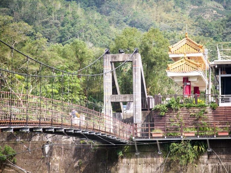 Pinglin: How to Visit the Prettiest Tea Plantations near Taipei ...