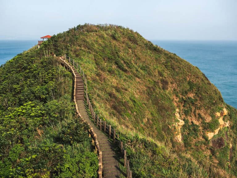 Bitoujiao Trail: How to Hike Taiwan’s Prettiest Coastal Walk - Taiwan ...