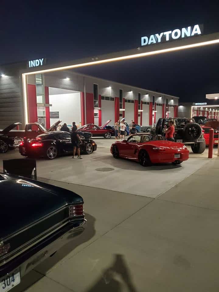 Hooligans Helping American Veterans Car Show Under The Lights at ...