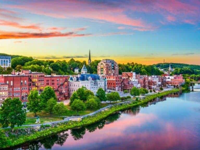 85 Fun and Interesting Facts About Maine