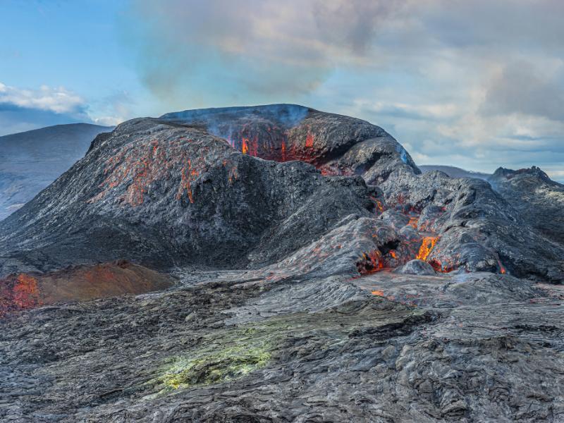 25 Vivid Facts About Volcanoes: Earth's Fiery Giants