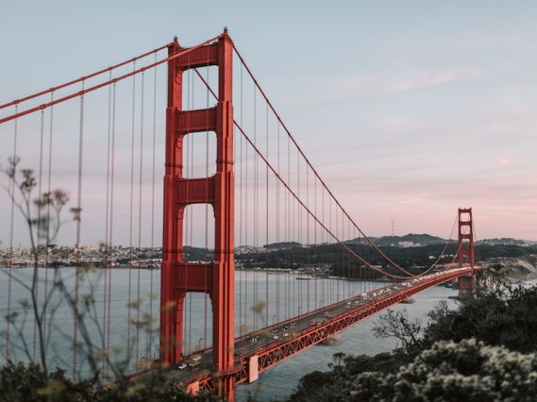 25 Fun Facts About The Golden Gate Bridge