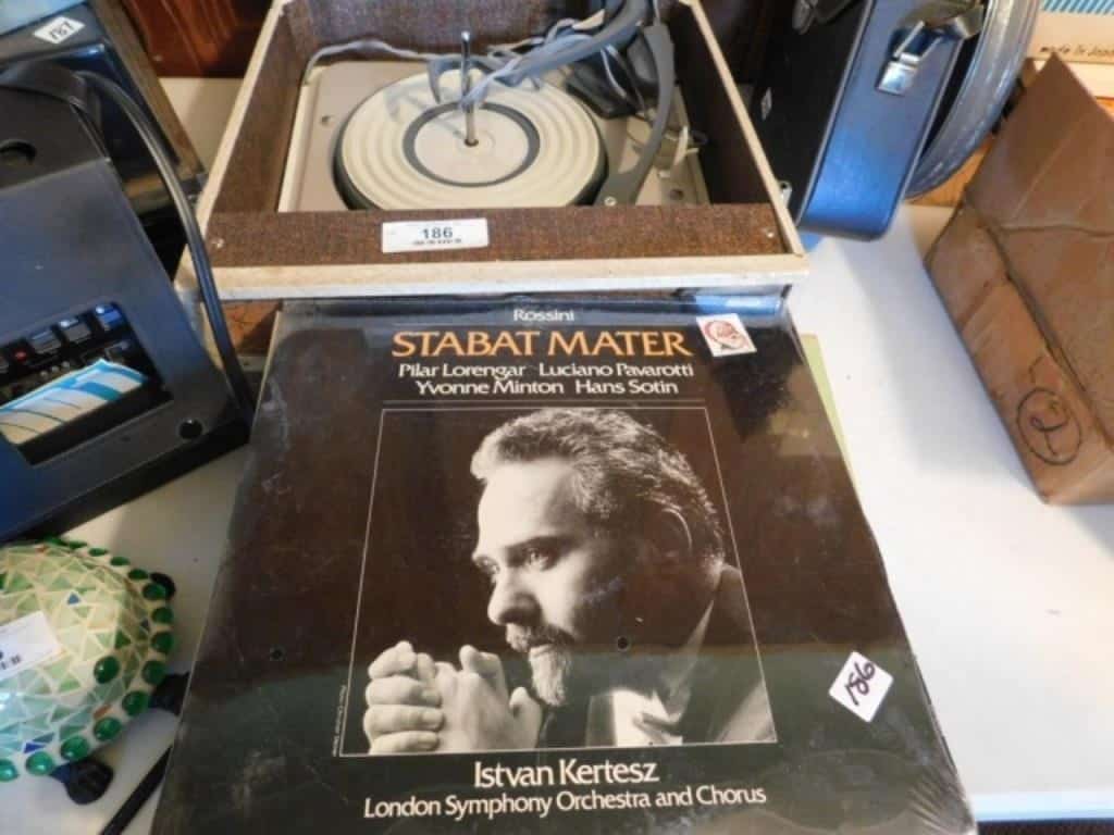 Symphonic Model 956 Record Player & large number - AuctionsOntario.ca